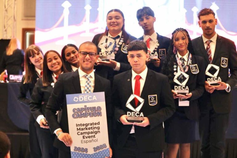 Estudiantes de Puerto Rico Destacan en la Conferencia Anual de ...