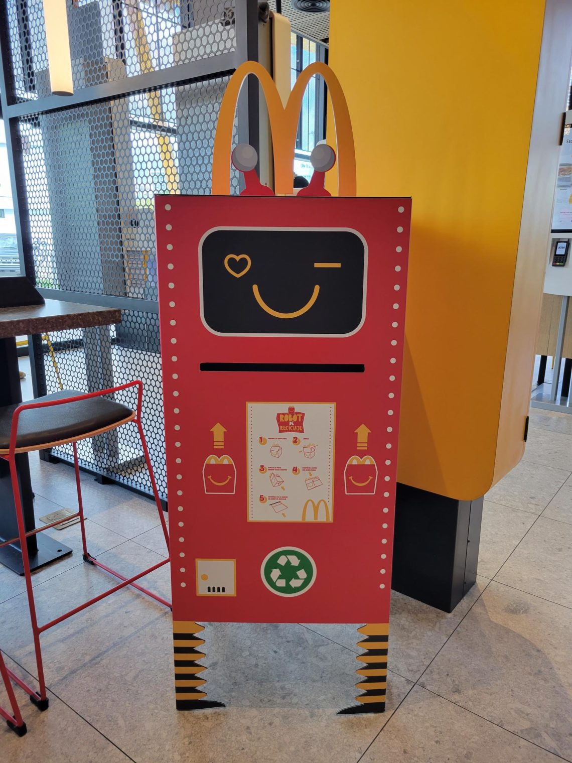 El “Robot de Reciclaje” llega a todos los McDonald’s de Puerto Rico ...