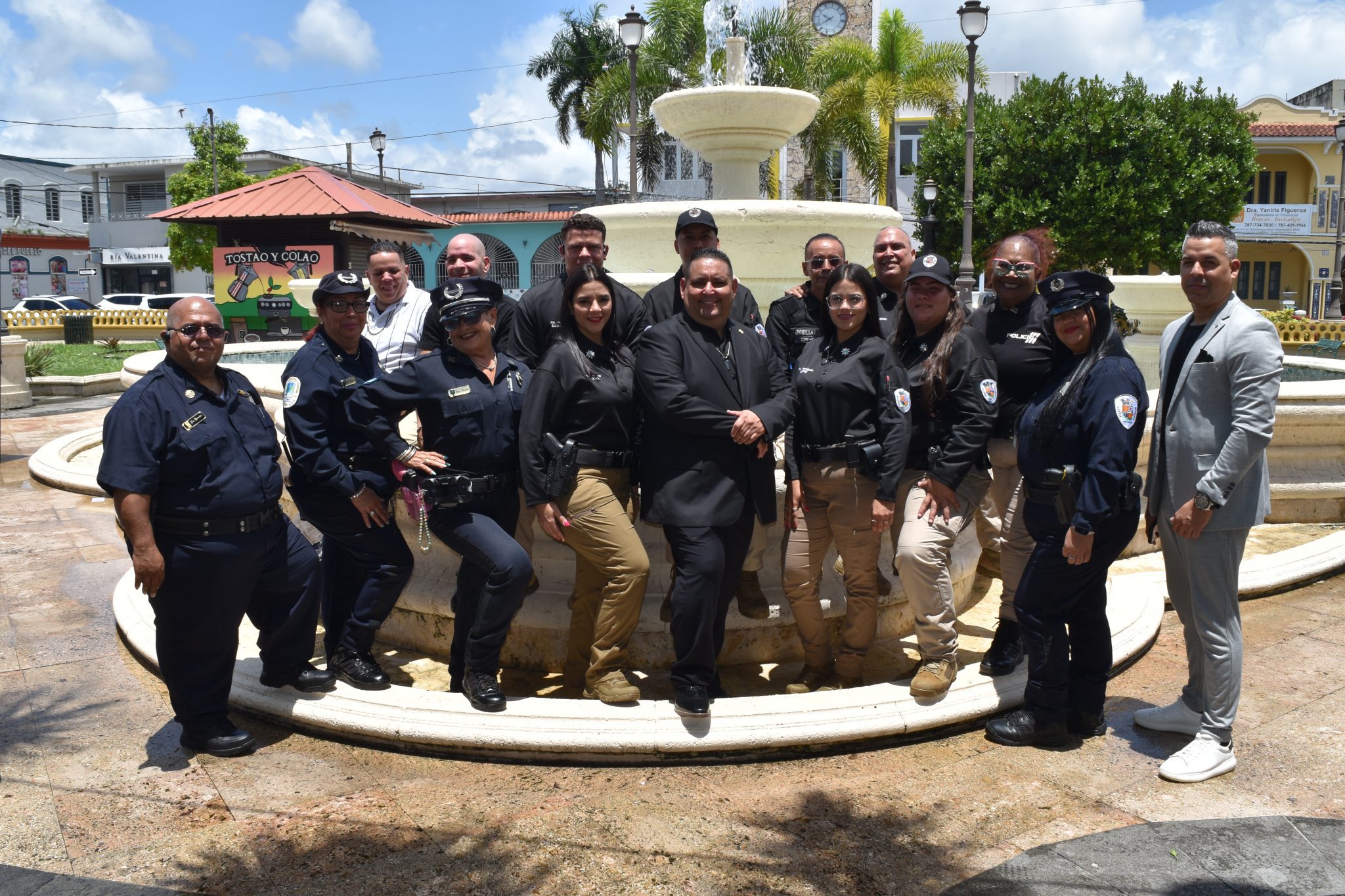 Juncos reconoce a la Policía en su semana - PUERTO RICO POSTS