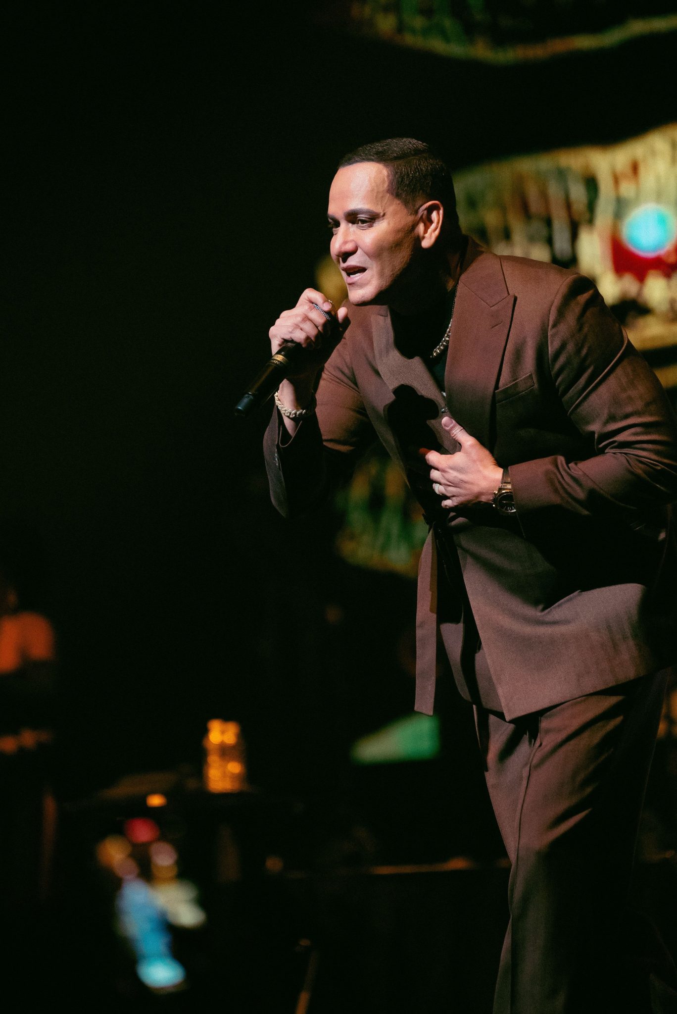 Víctor Manuelle concluye con éxito su gira por Europa - PUERTO RICO POSTS